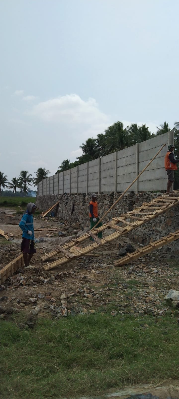 Proyek Pagar Beton PT.AMAN AGRINDO | Bintang Beton